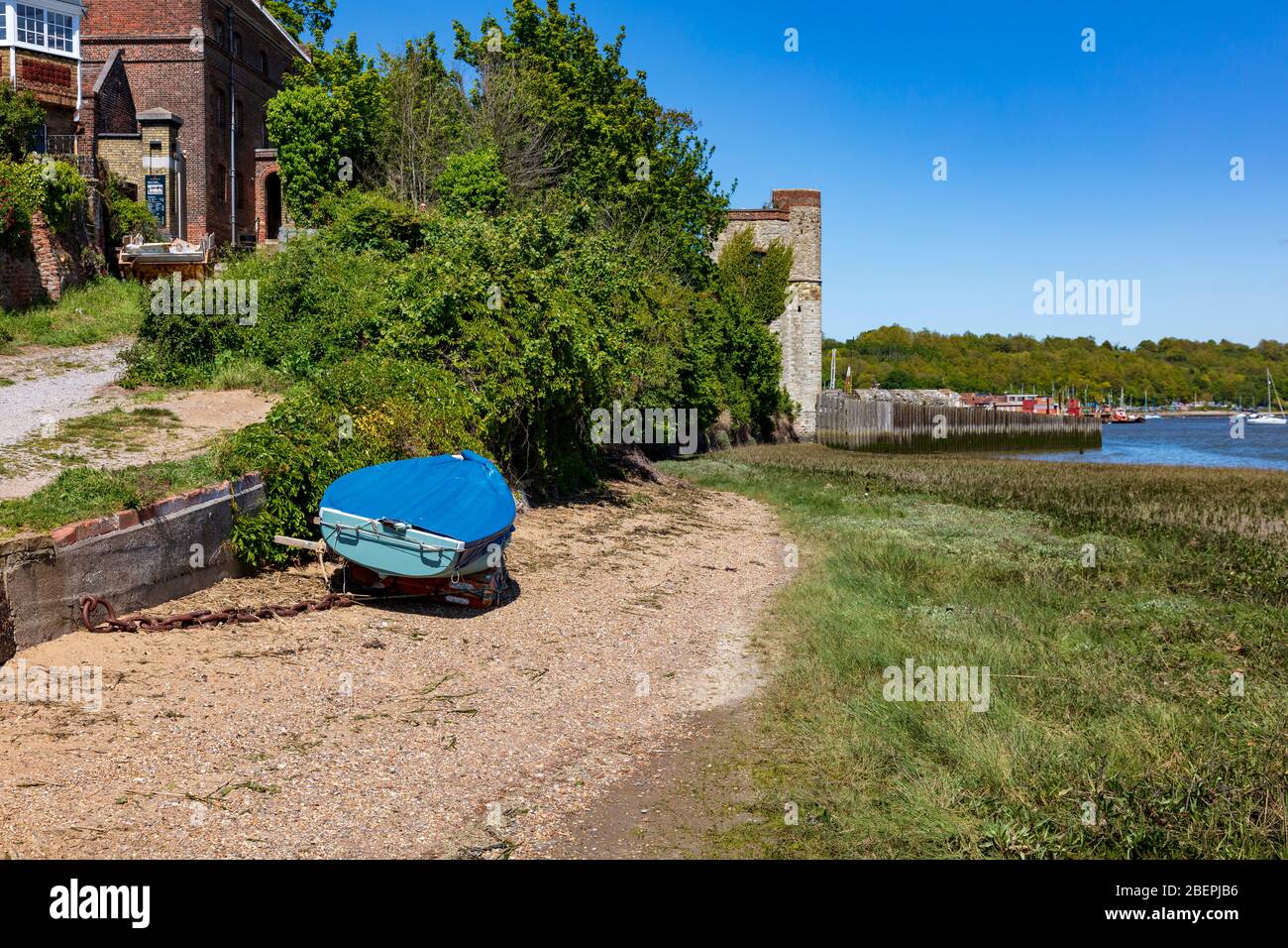 Octagonal wooden summer house hi-res stock photography and images - Alamy