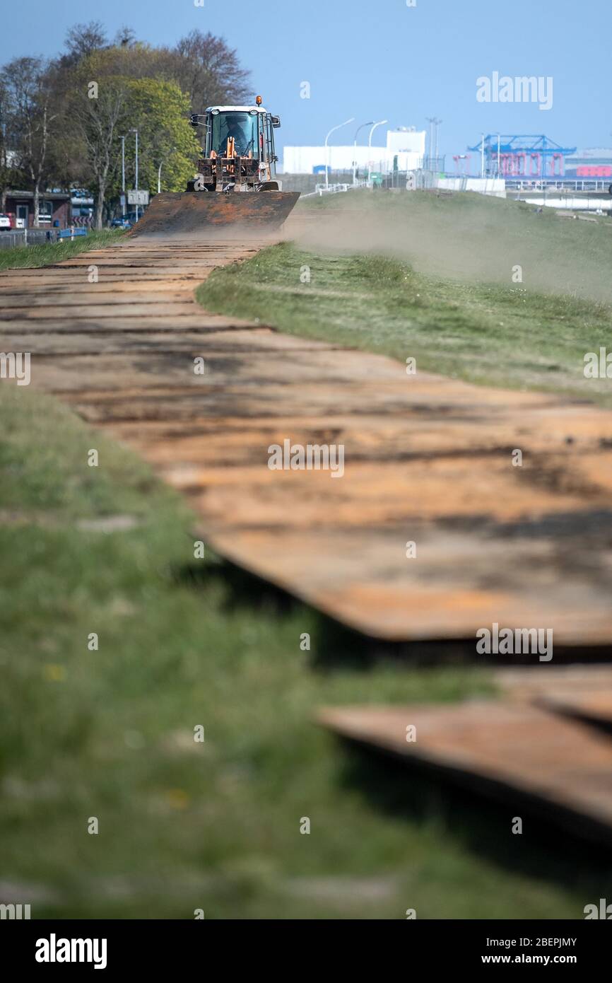 Dike work hi-res stock photography and images - Alamy