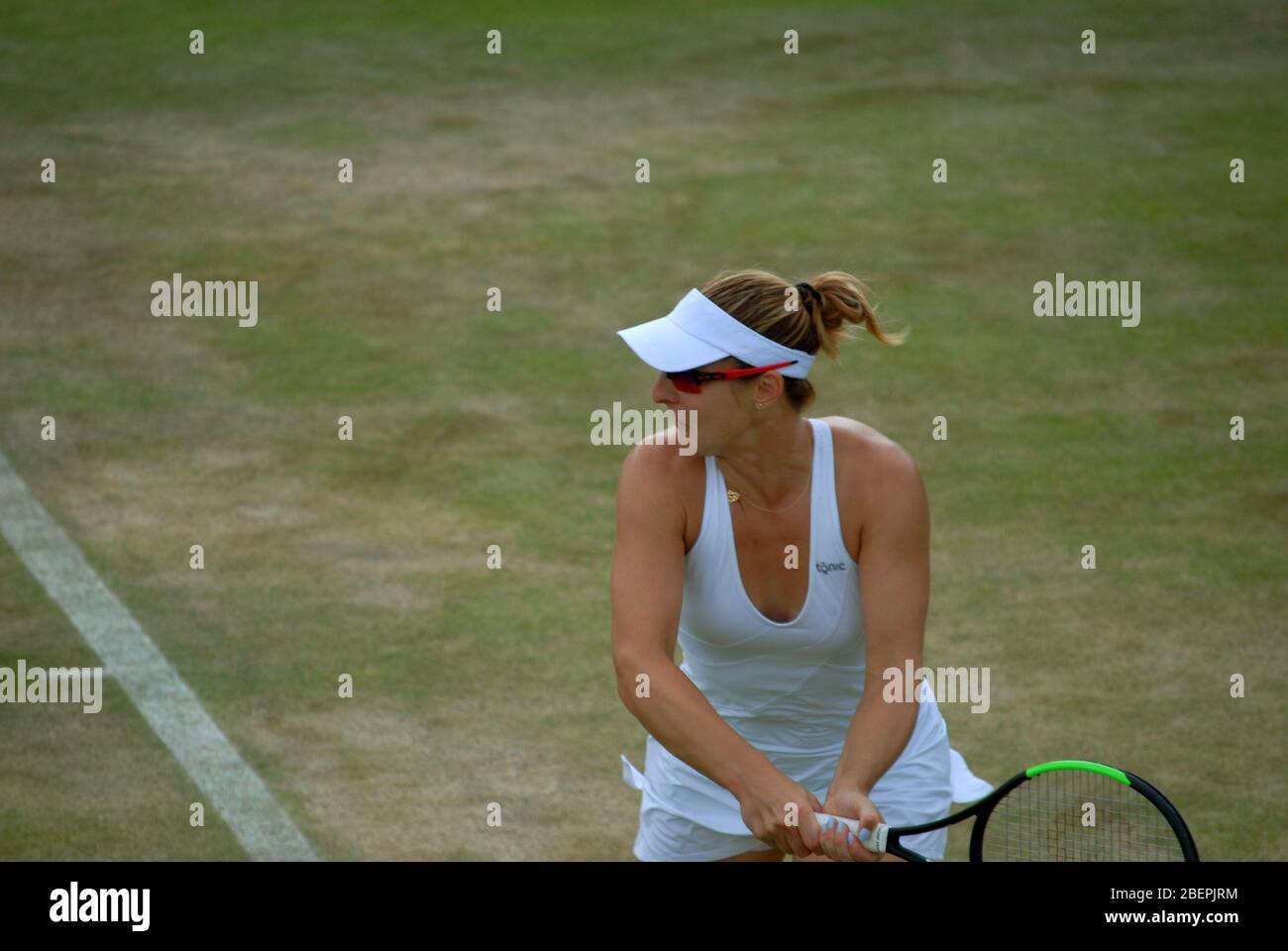 Gabriela Dabrowski playing mixed doubles against Artem Sitak and Laura ...