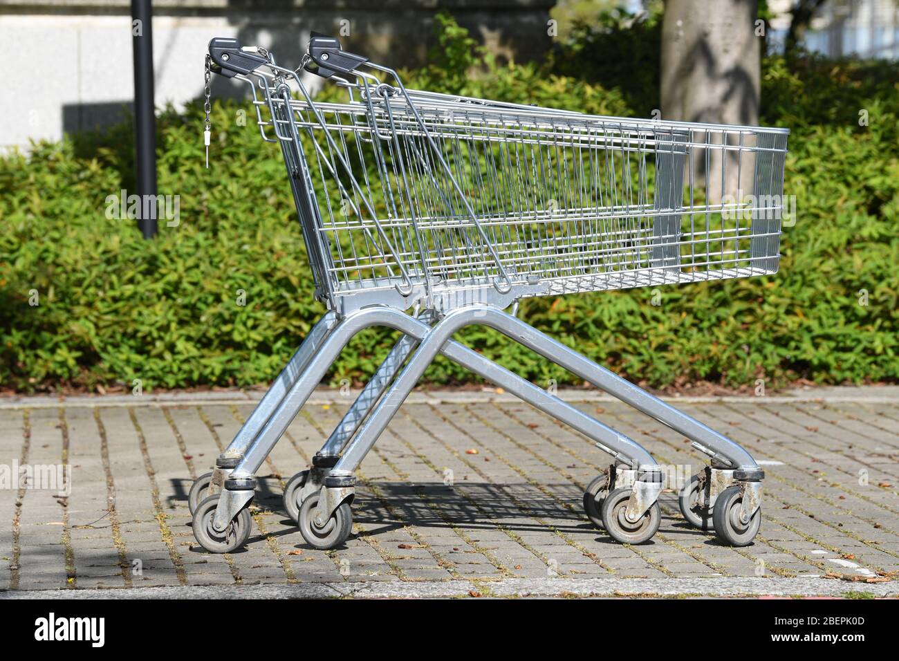 Milton keynes civic offices hi-res stock photography and images - Alamy