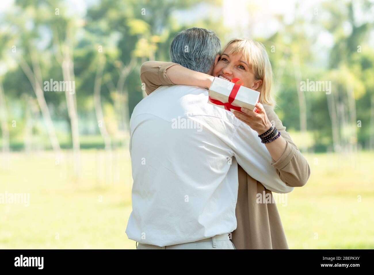 Thank you hug hi-res stock photography and images - Alamy