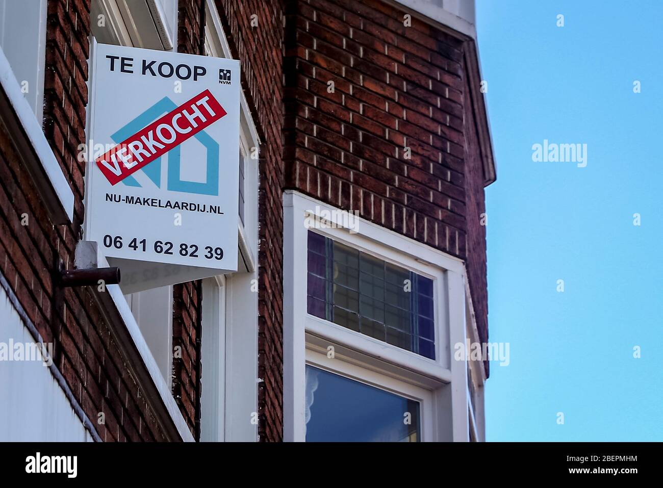 Woning verkocht hi-res stock photography and images - Alamy