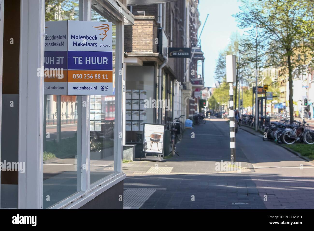 Woning verkocht hi-res stock photography and images - Alamy