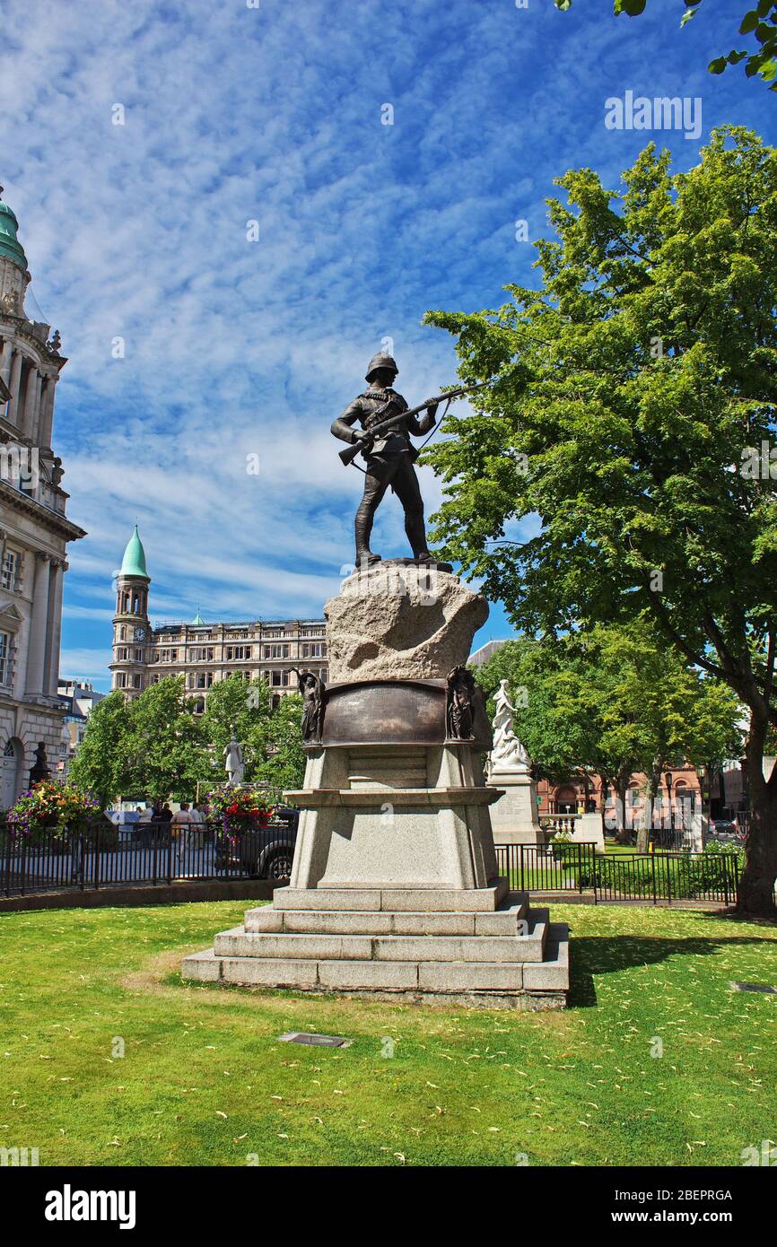 Statue outside belfast city hall hi-res stock photography and images ...