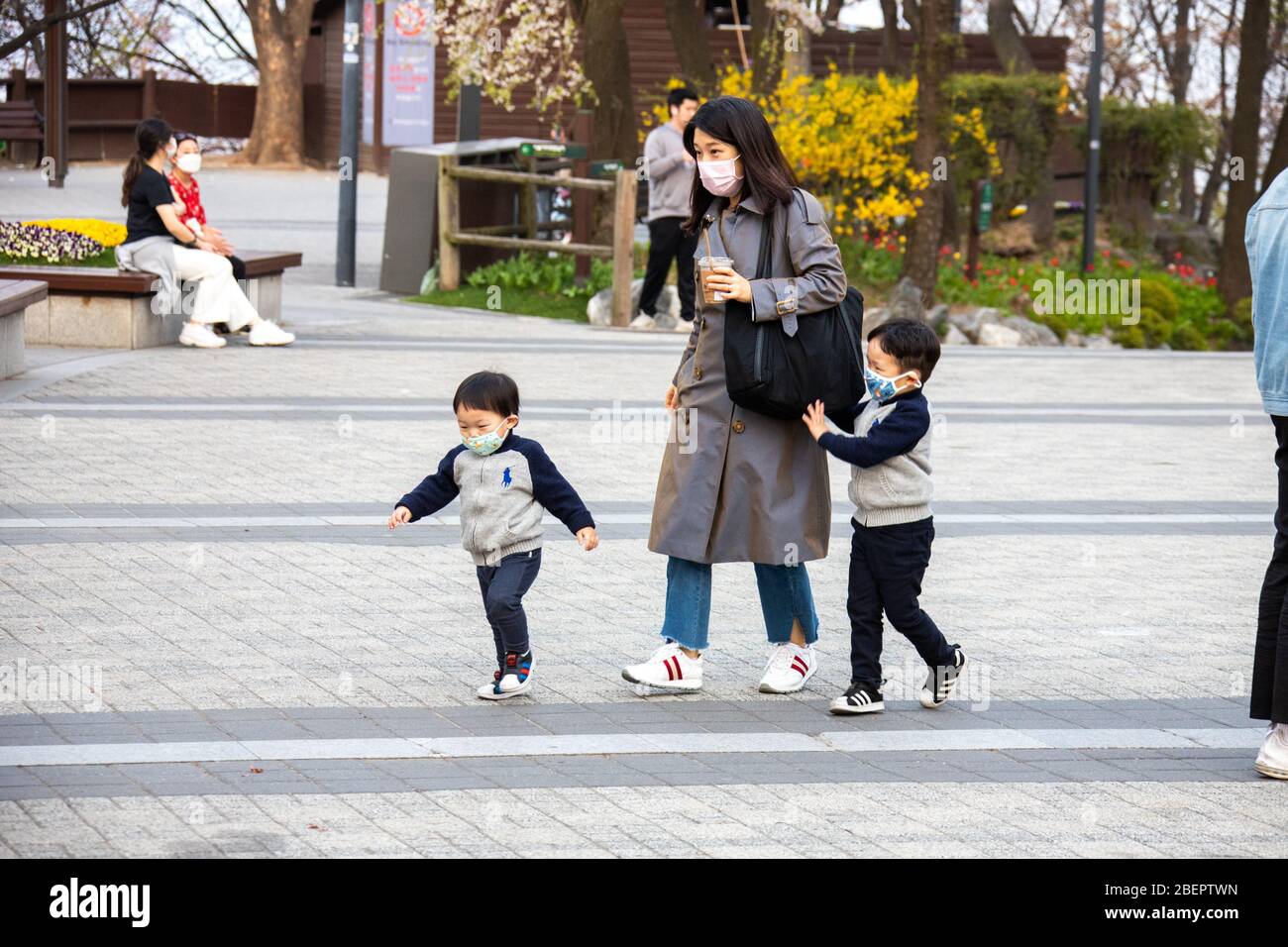 South korean children hi-res stock photography and images - Alamy