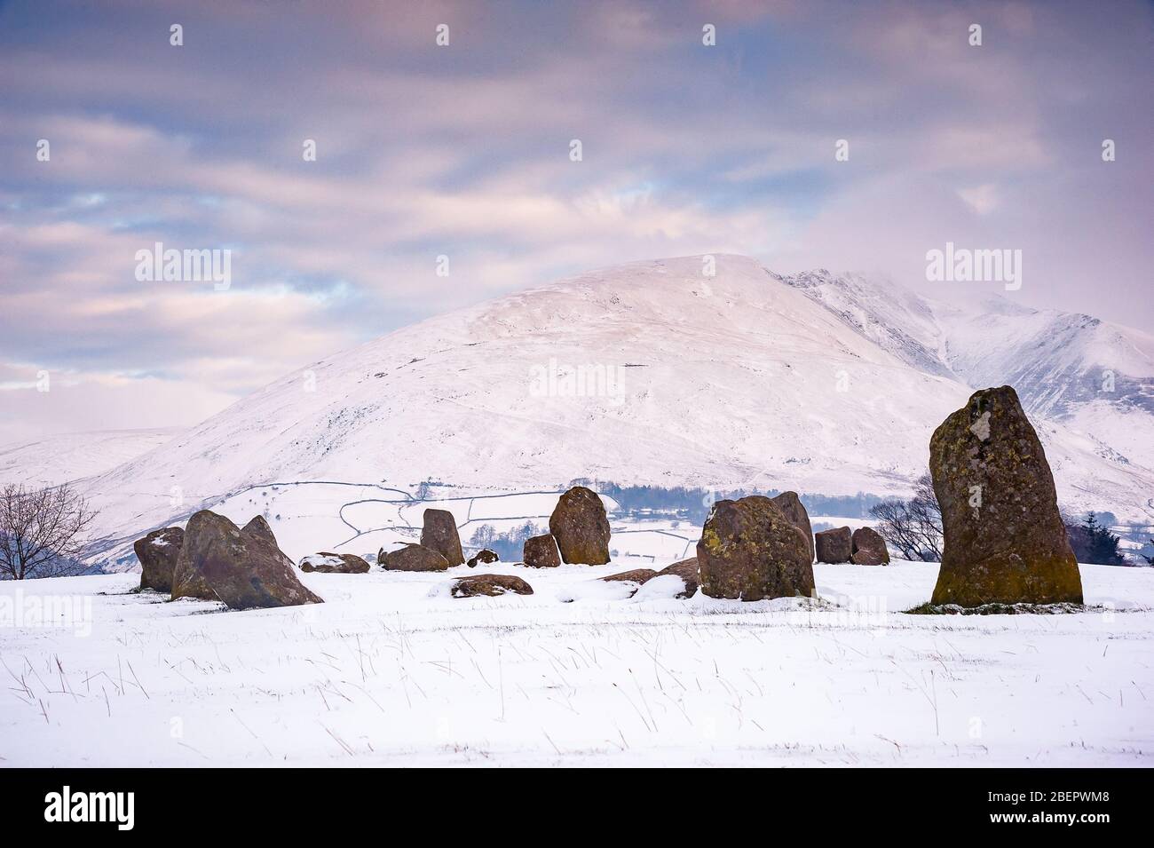 Circle of snow hi-res stock photography and images - Alamy