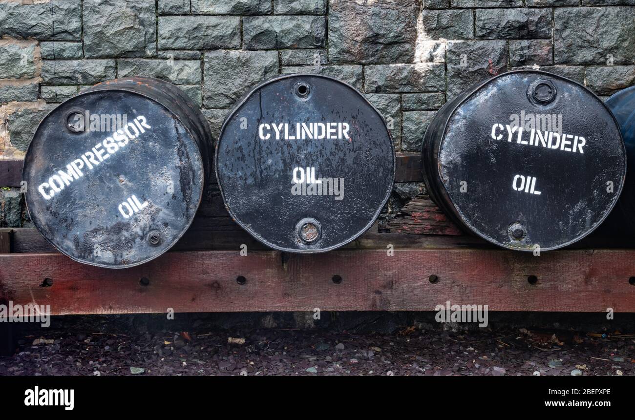 Oil drums hi-res stock photography and images - Alamy