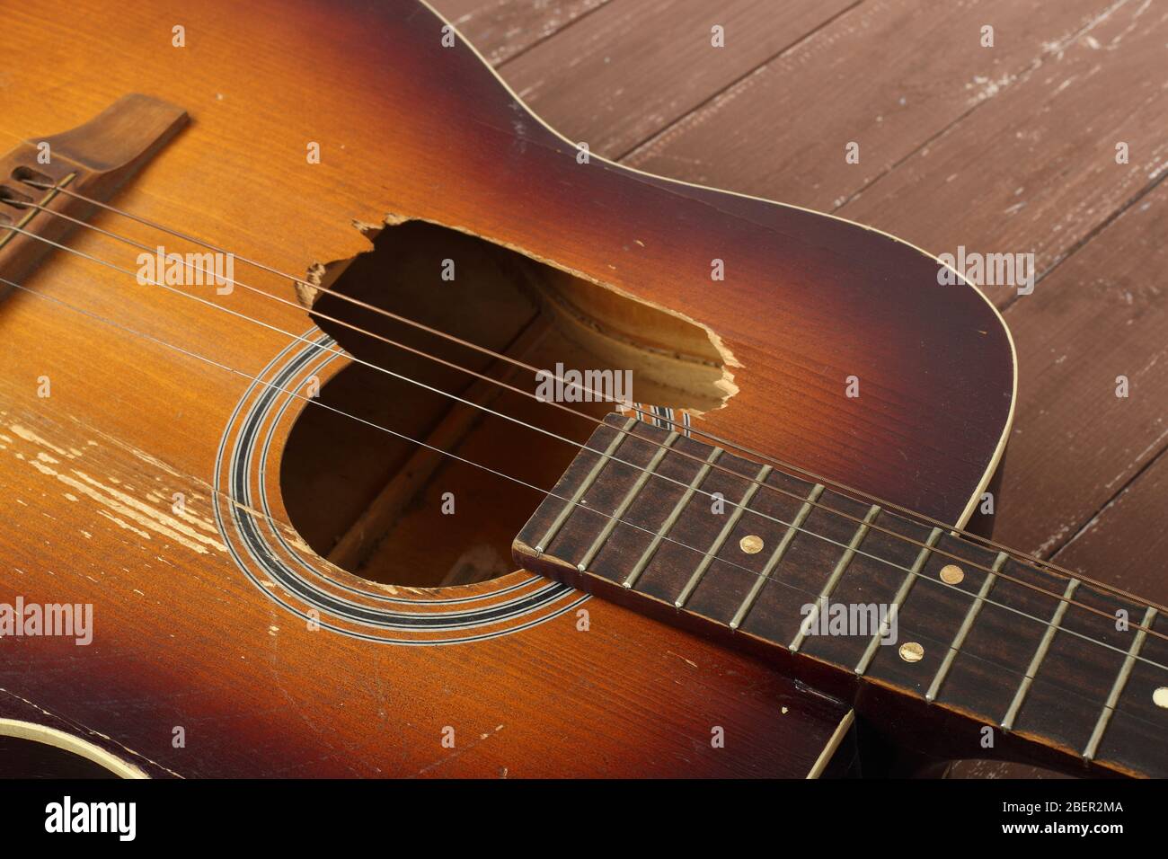 Broken Guitar Neck High Resolution Stock Photography and Images - Alamy