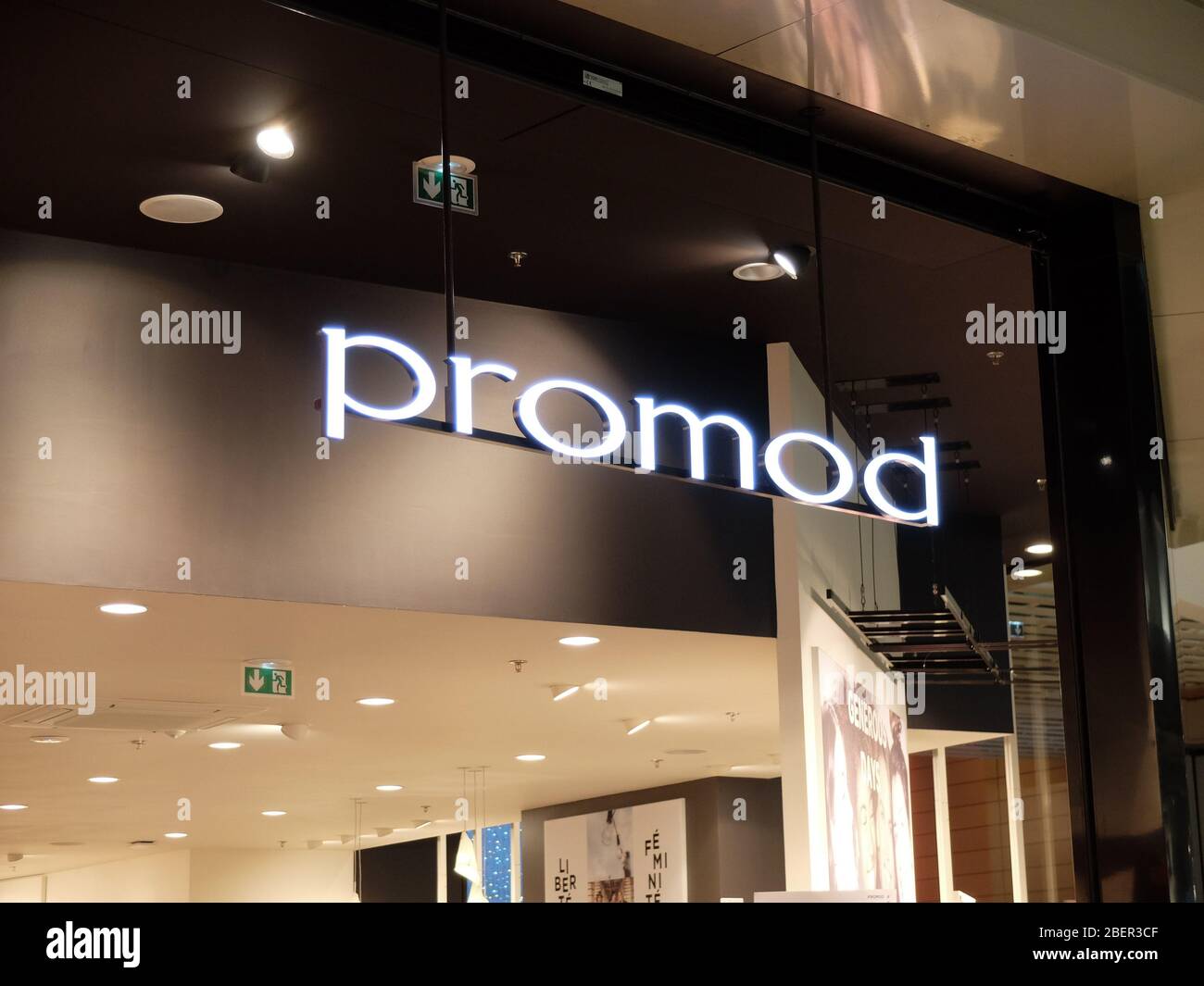 Promod storefront. Promod is a women's clothing store Stock Photo - Alamy