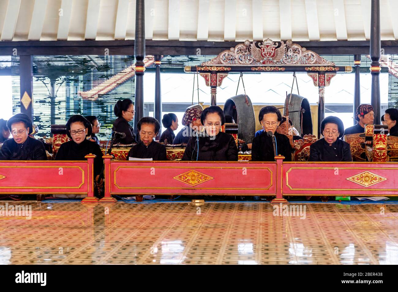 Indonesian instruments hi-res stock photography and images - Alamy