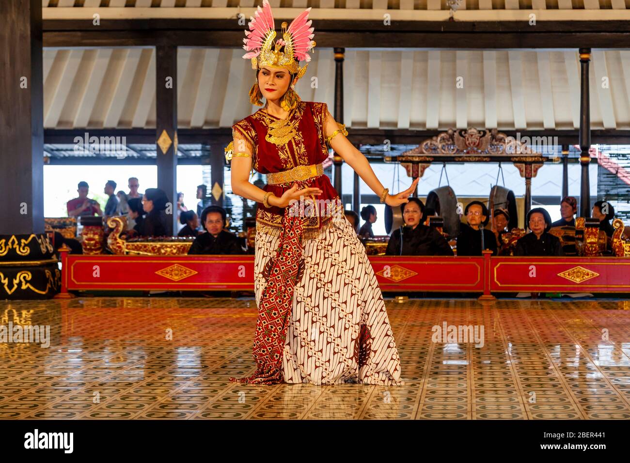 A Traditional Dance Performance At The Sultan’s Palace (The Kraton ...