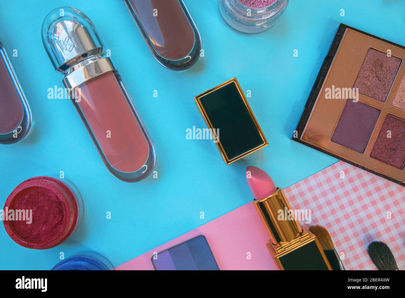 Cosmetics product picture hi-res stock photography and images - Alamy