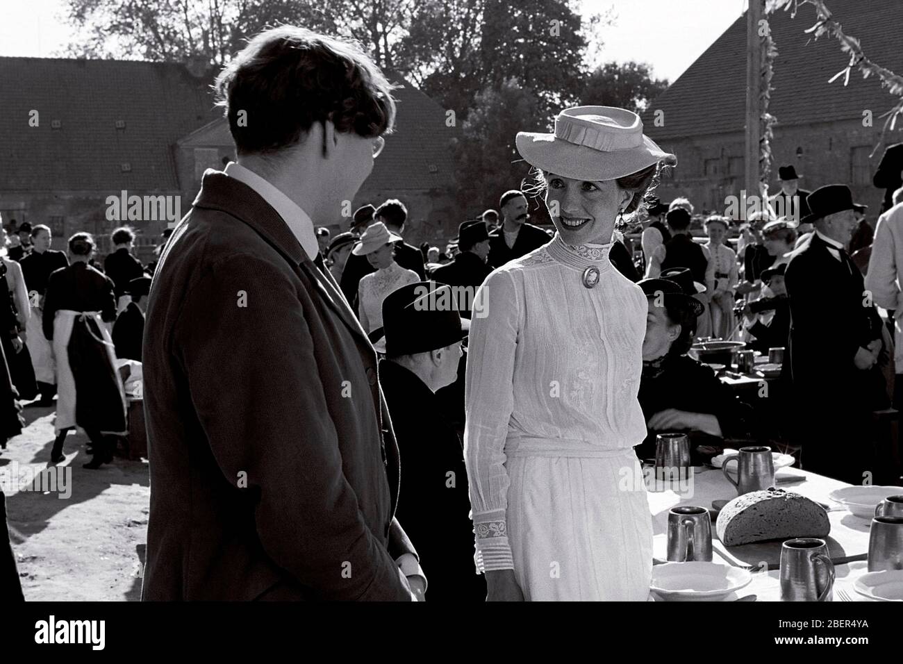 Das weisse band hi-res stock photography and images - Alamy