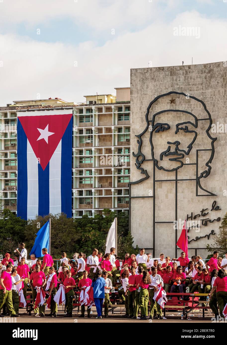 Che Guevara Memorial during 1st of May Labour Day Parade, Plaza de la ...