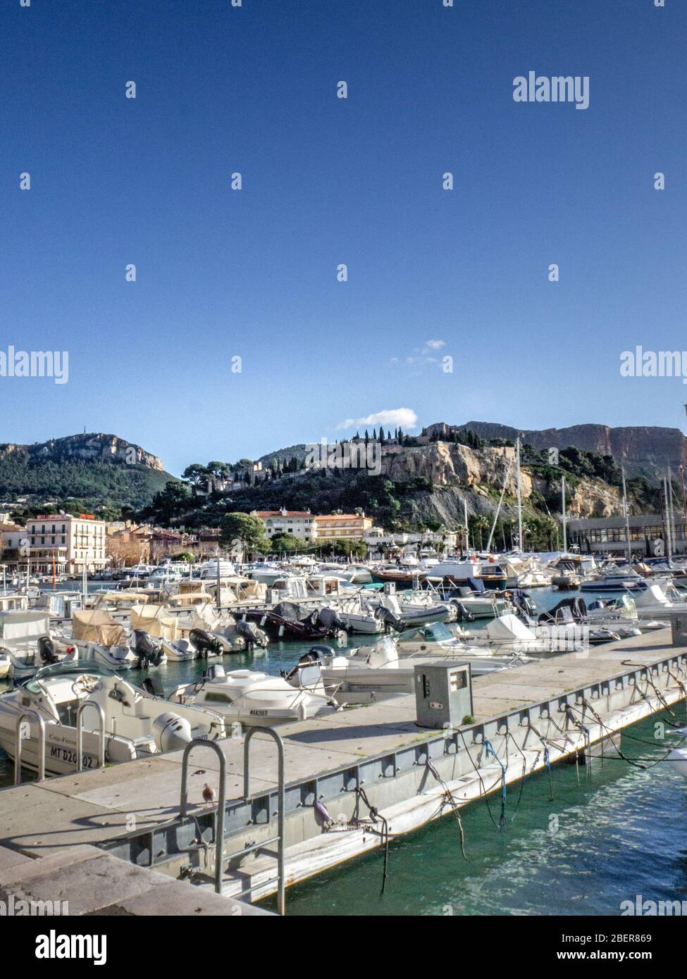 The old harbour of Cassis, South of France Stock Photo - Alamy