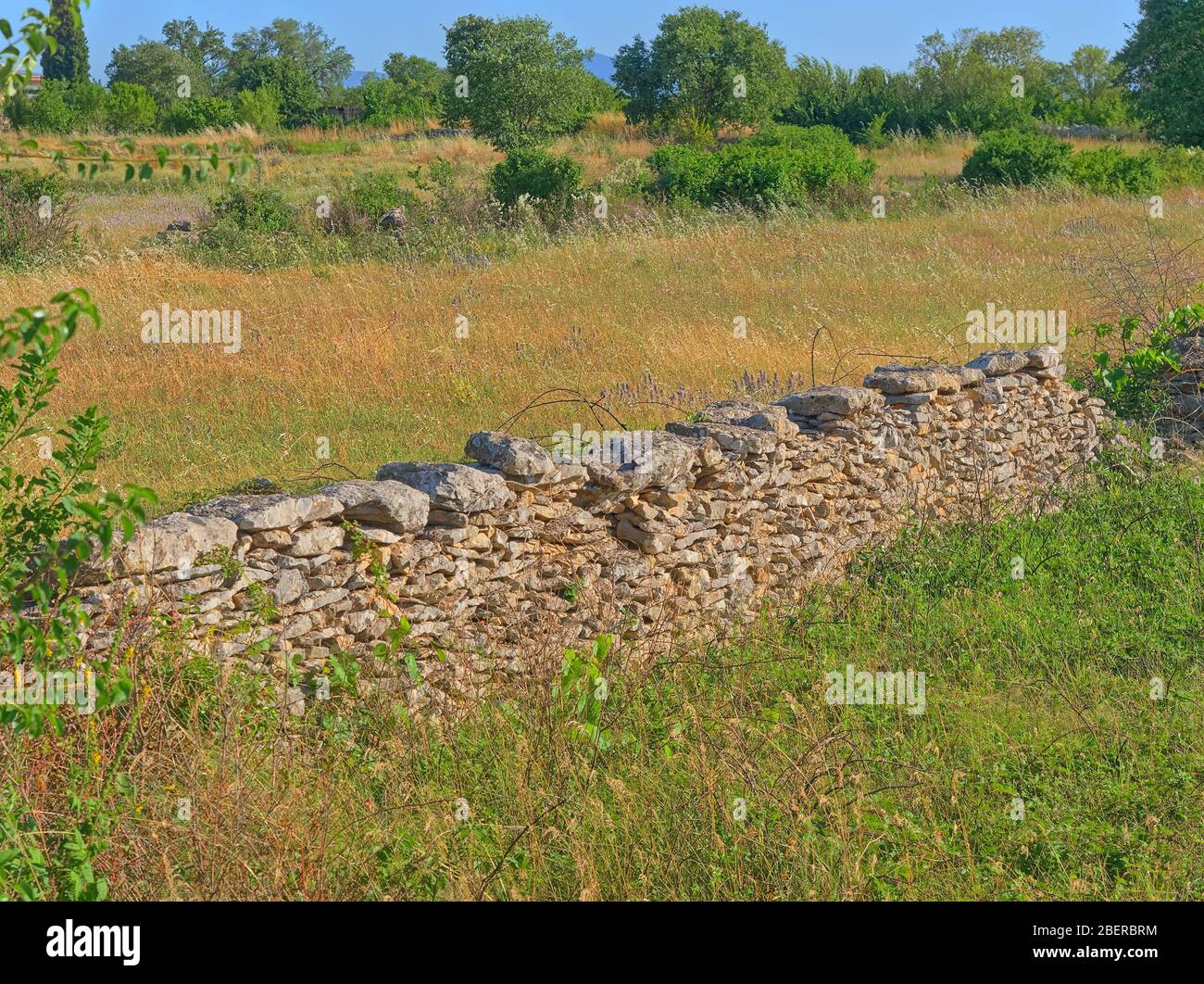 Drywall fence hi-res stock photography and images - Alamy