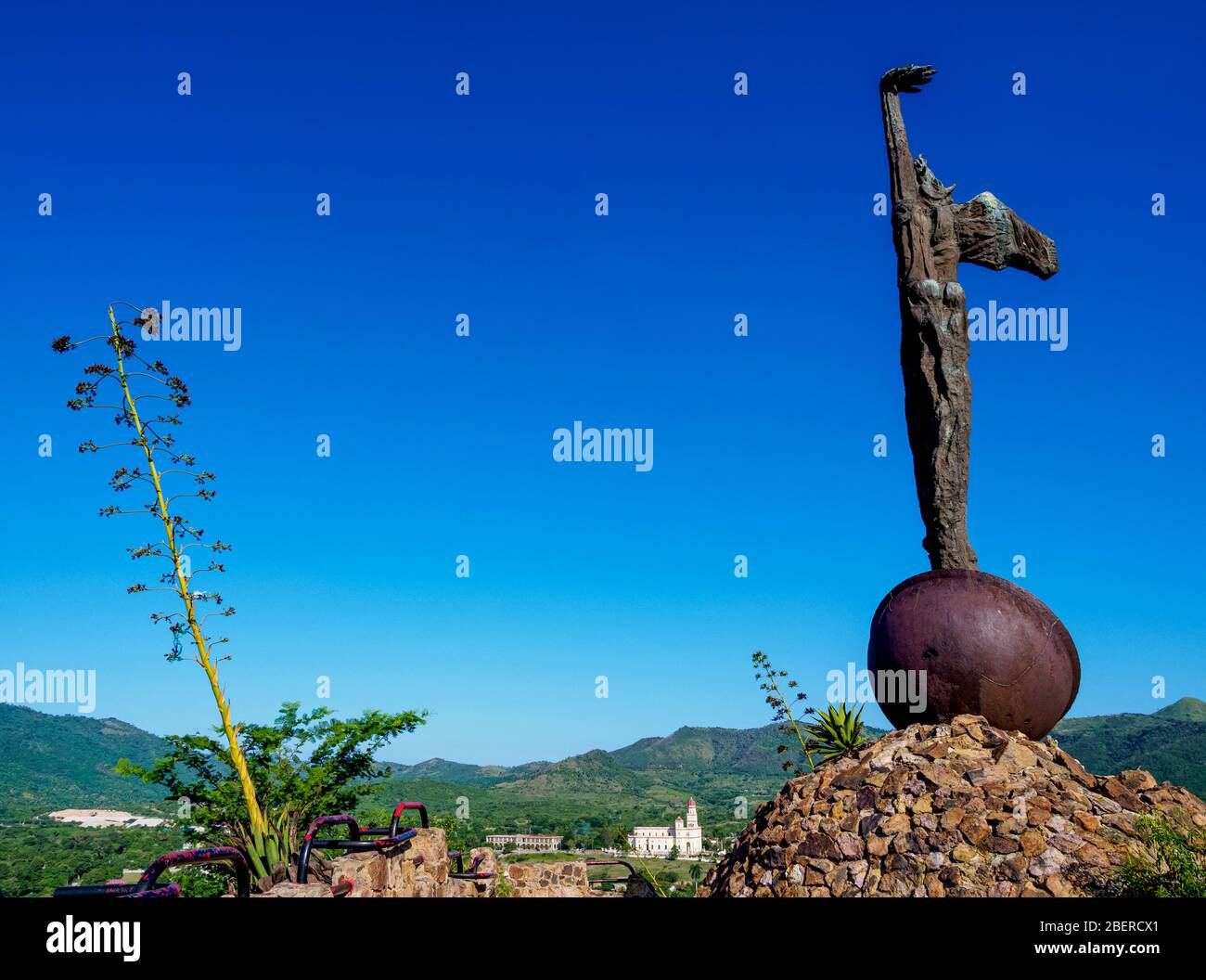 Maroon slave statue hi-res stock photography and images - Alamy