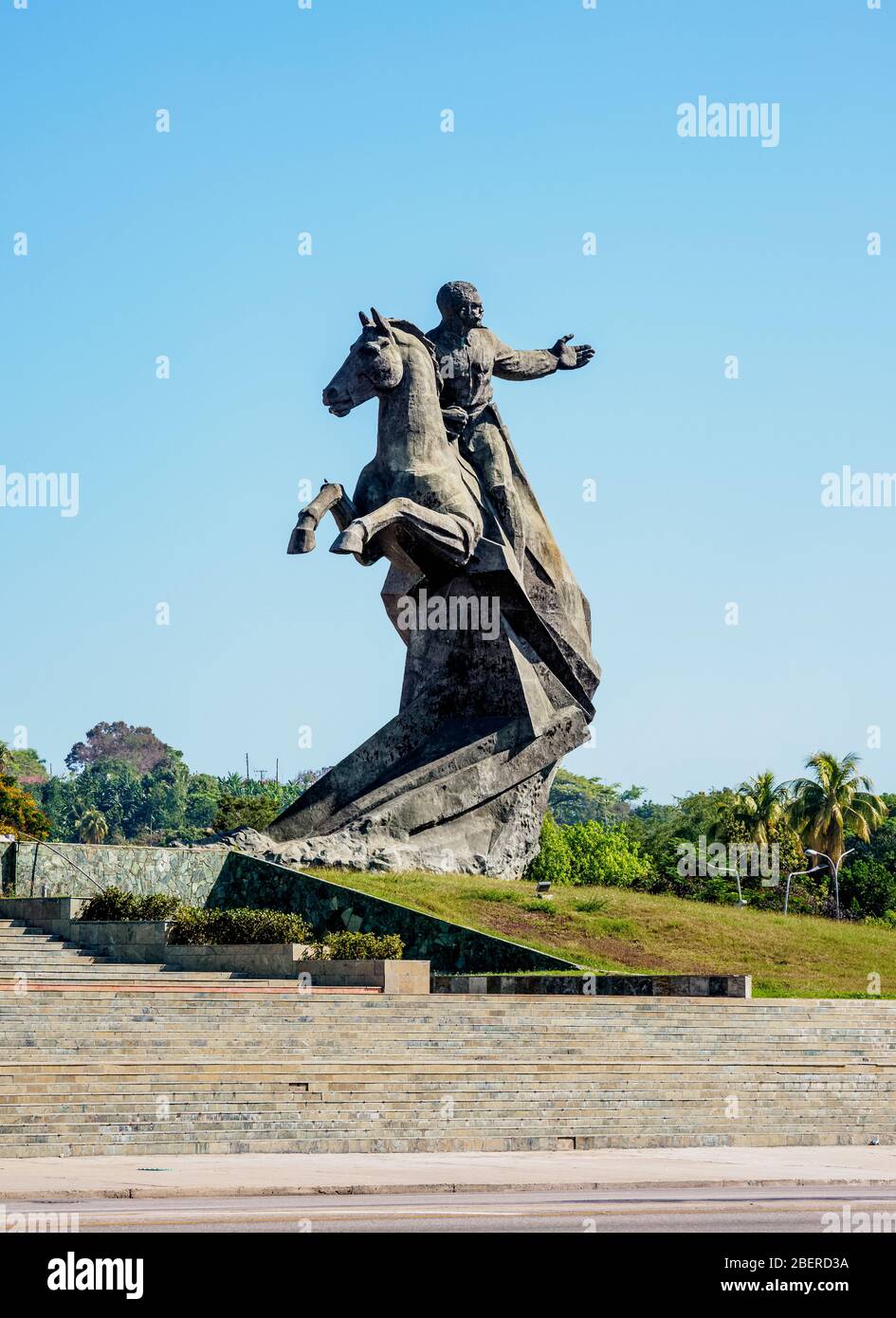 Antonio Maceo Monument, Plaza Antonio Maceo Grajales, Santiago de Cuba ...