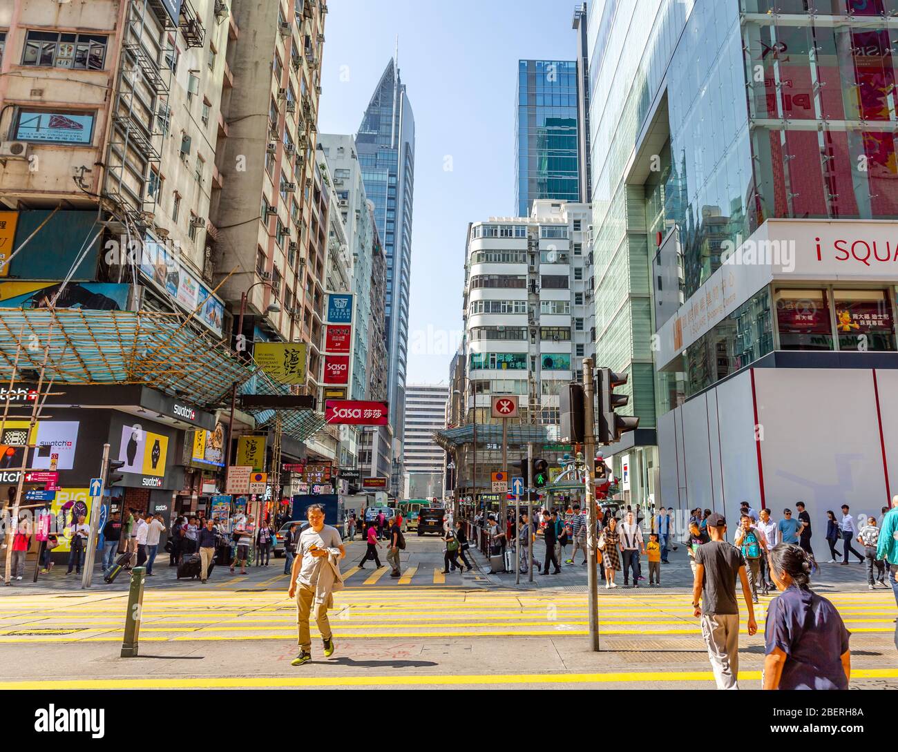 Hongkong shopping hi-res stock photography and images - Alamy