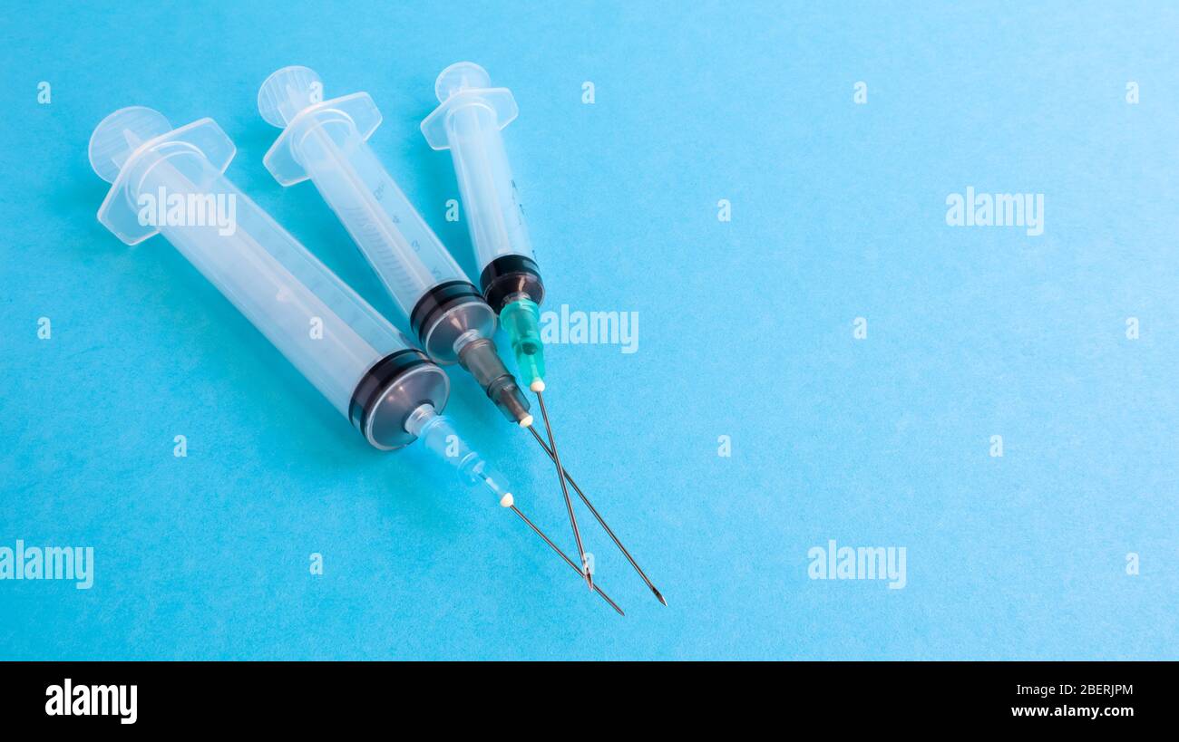 Disposable syringe sizes hi-res stock photography and images - Alamy