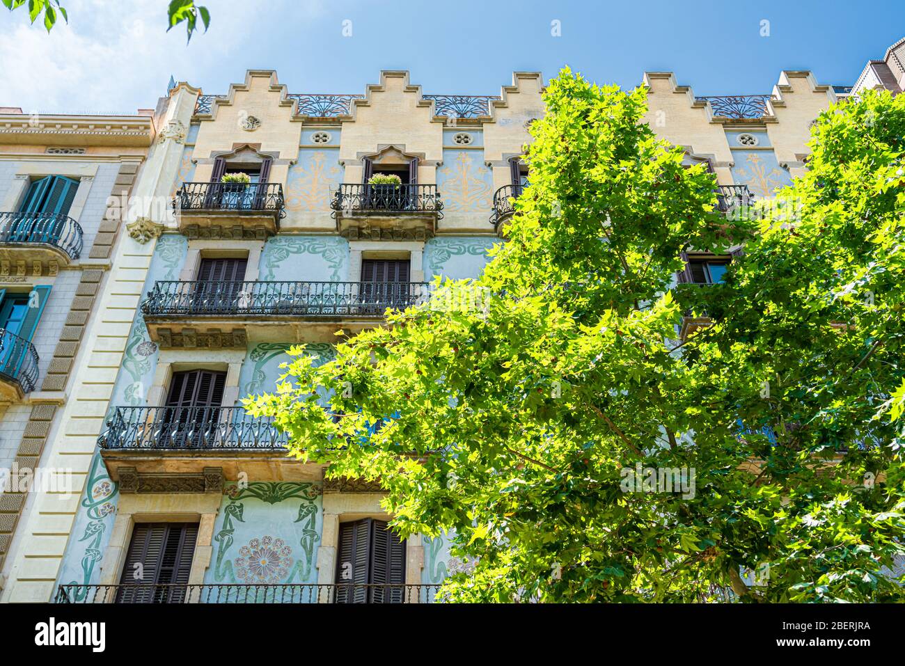 Detail Of Beautiful Facade Building Architecture In City Of Barcelona ...