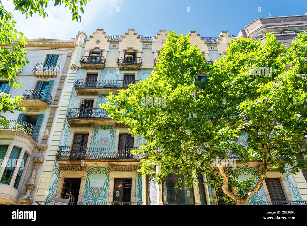 Detail Of Beautiful Facade Building Architecture In City Of Barcelona ...