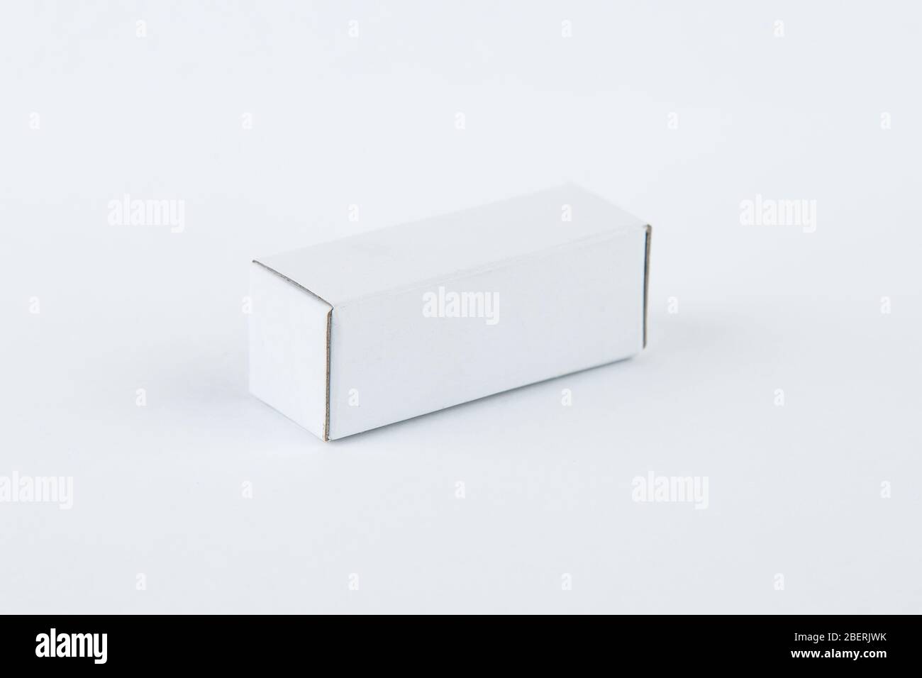 Isolatedonwhite hi-res stock photography and images - Alamy