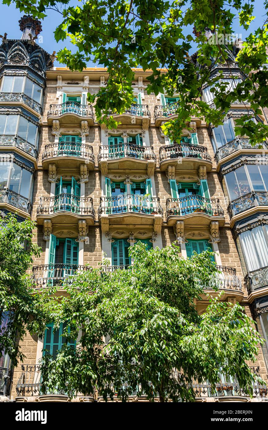 Detail Of Beautiful Facade Building Architecture In City Of Barcelona ...