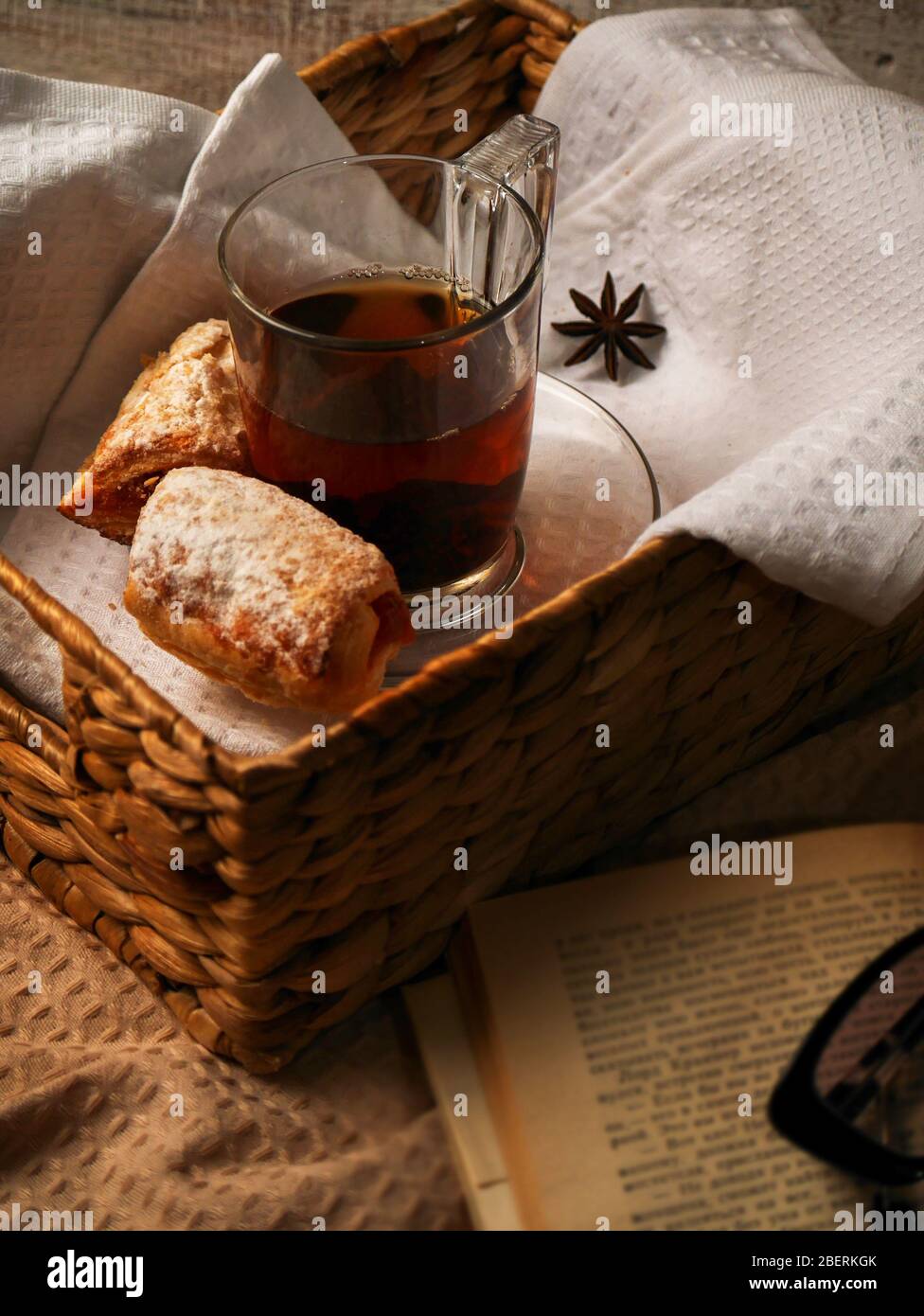 Open tea bag hi-res stock photography and images - Alamy