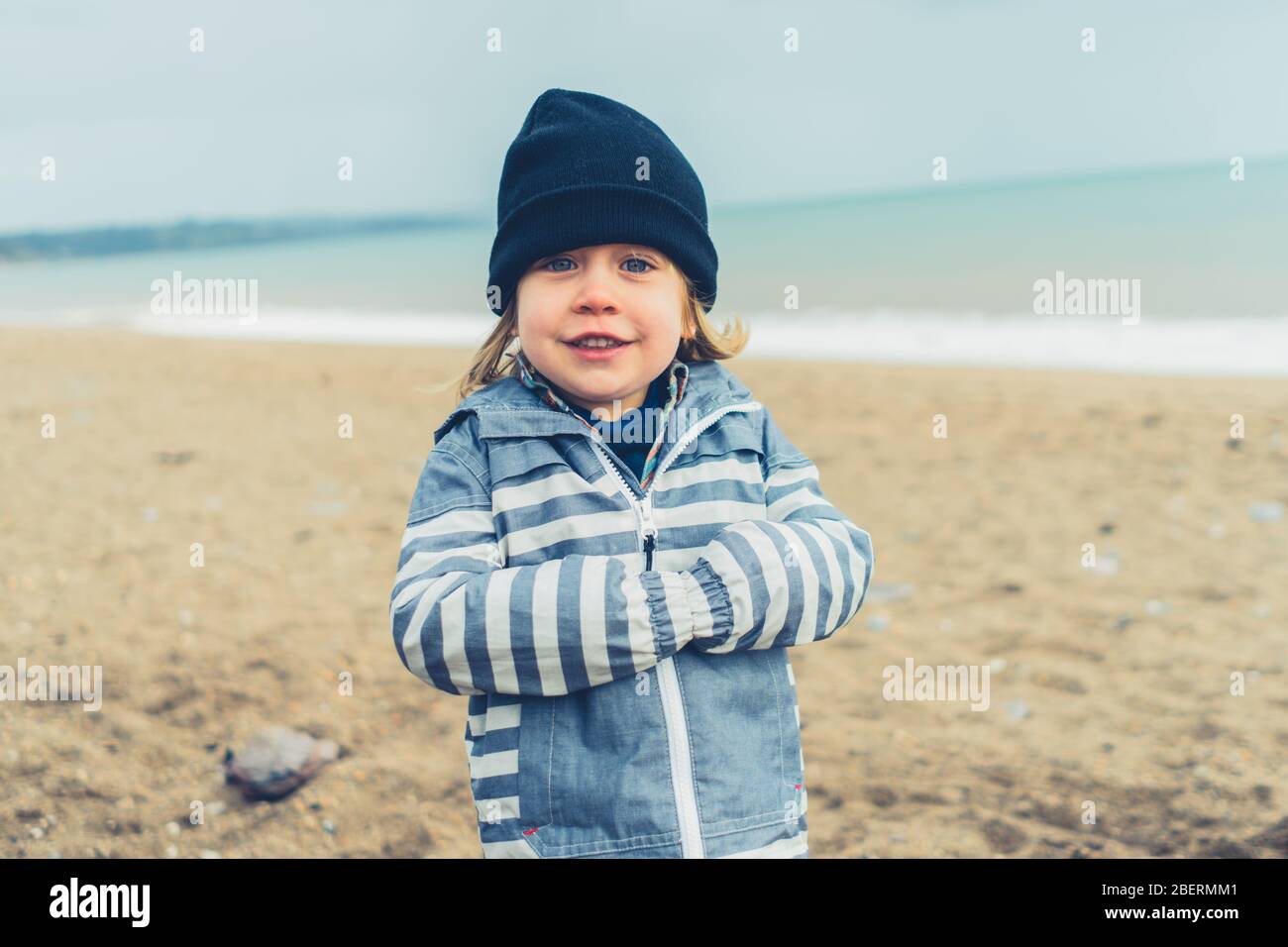Child feeling cold outdoors hi-res stock photography and images - Alamy