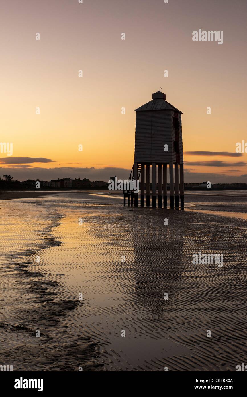 Sunrise at the Low Lighthouse during low tide, Burnham on Sea Somerset ...