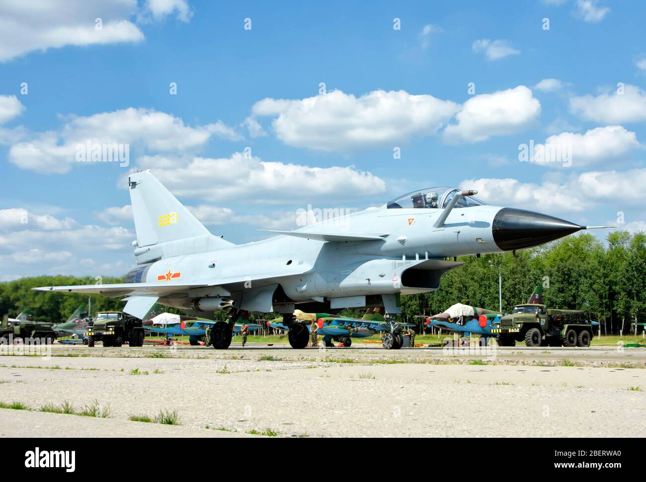 Chinese j 10 fighter hi-res stock photography and images - Alamy