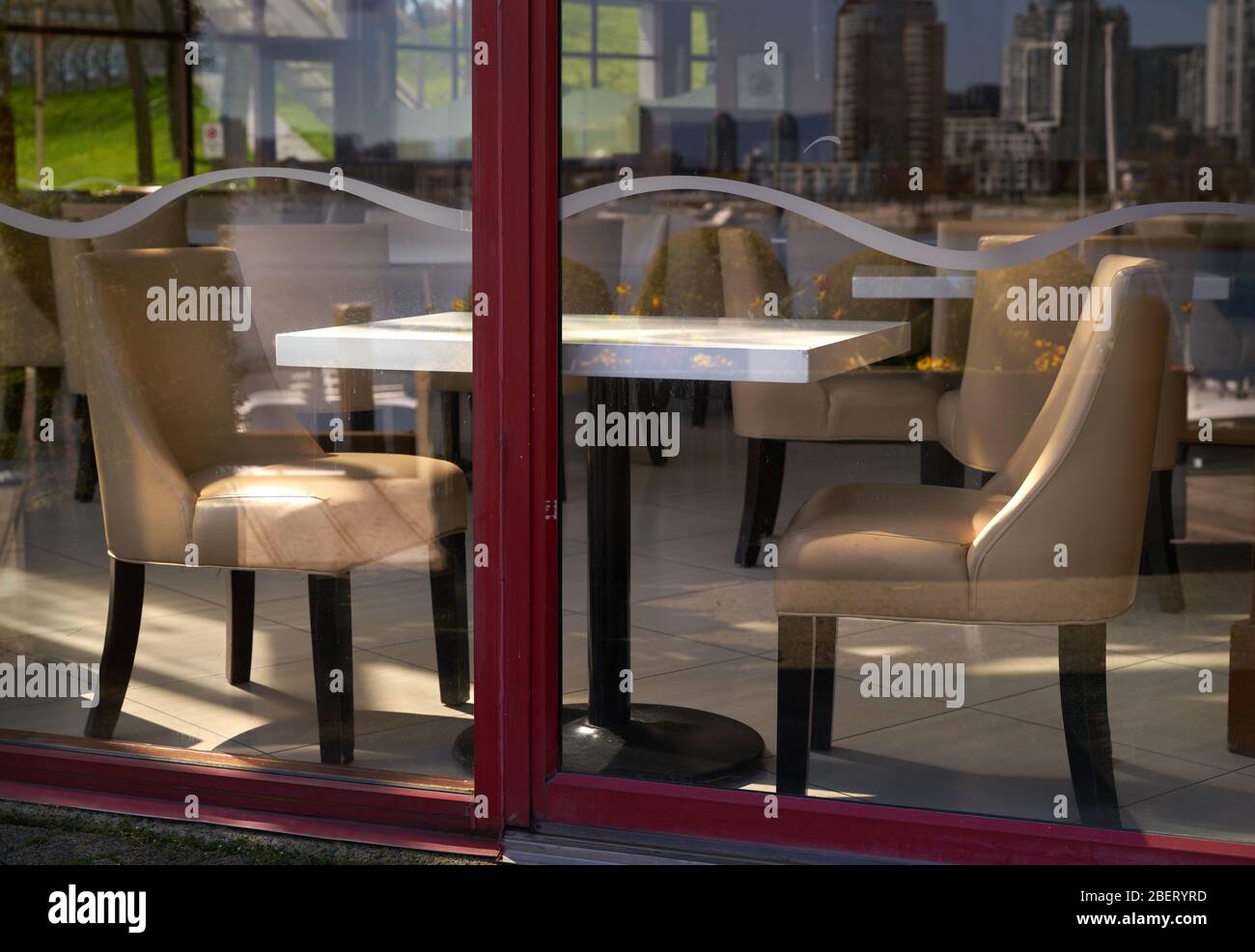 Empty Restaurant. A view of a closed restaurant during a pandemic Stock ...