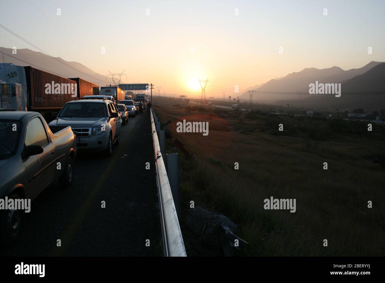 Bottleneck road hi-res stock photography and images - Alamy