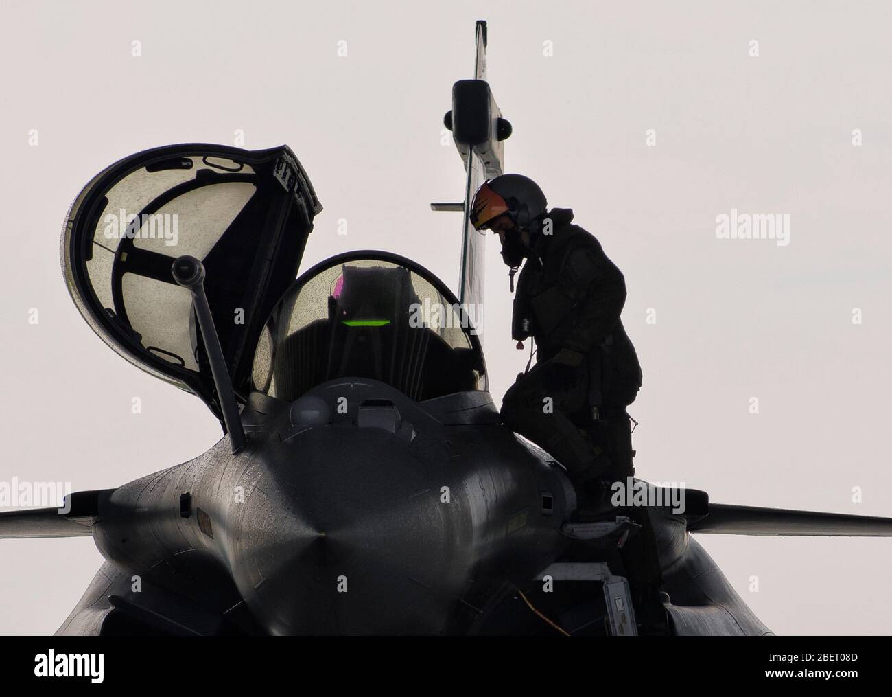 Cockpit canopy open rafale hi-res stock photography and images - Alamy