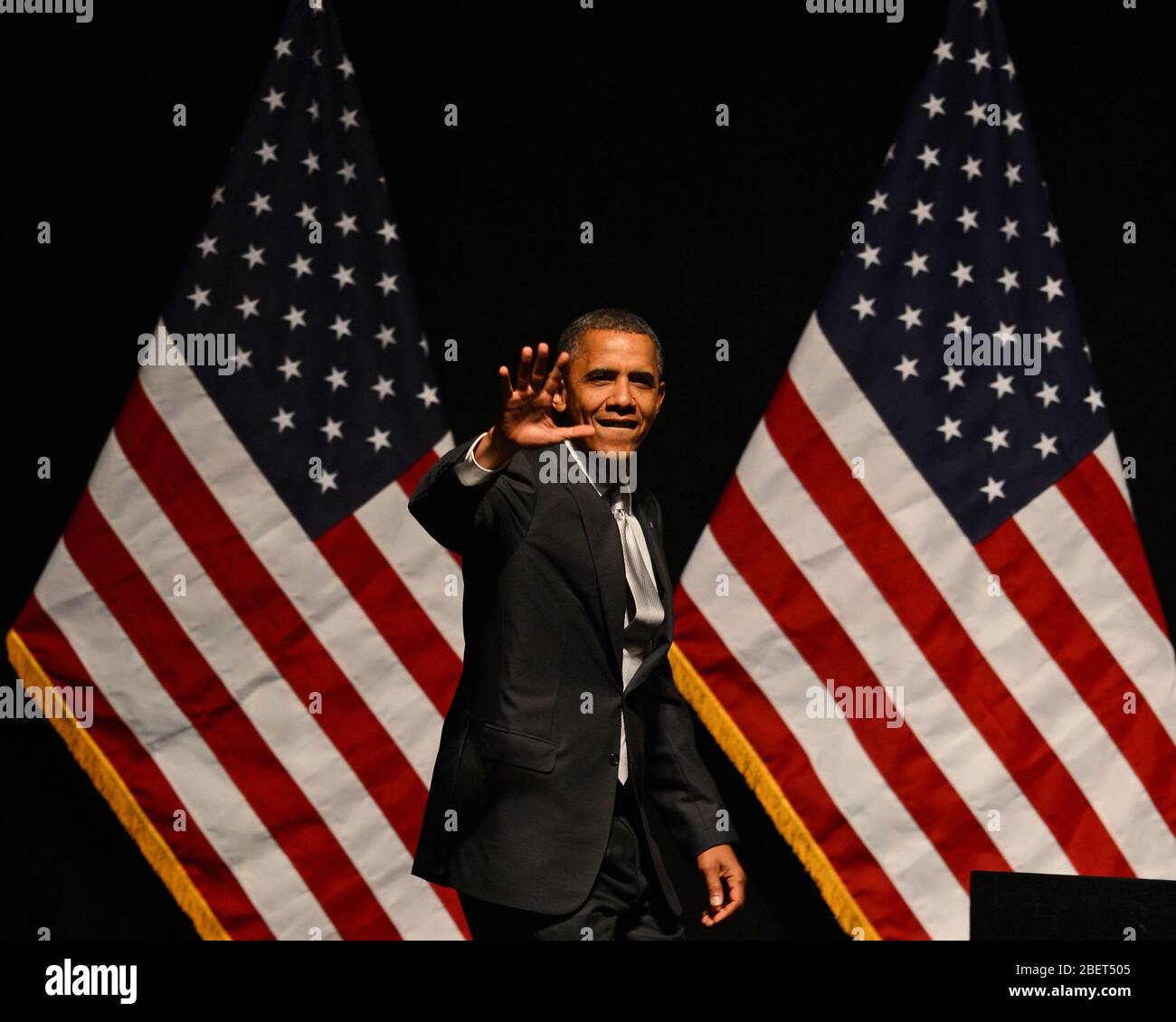 MIAMI BEACH, FL - JUNE 26: US President Barack Obama speaks during a ...