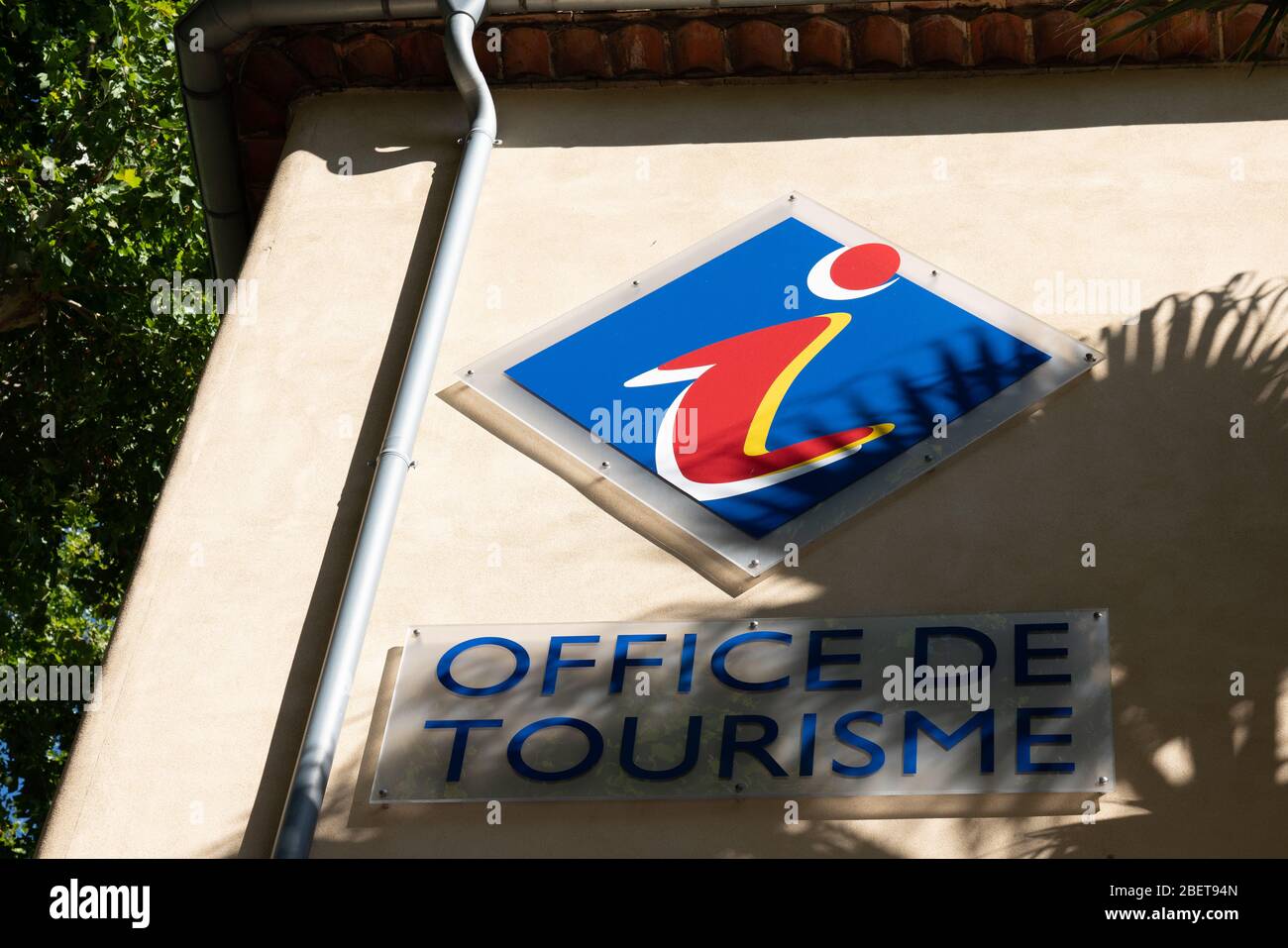 office de tourisme logo sign means information center in french for ...
