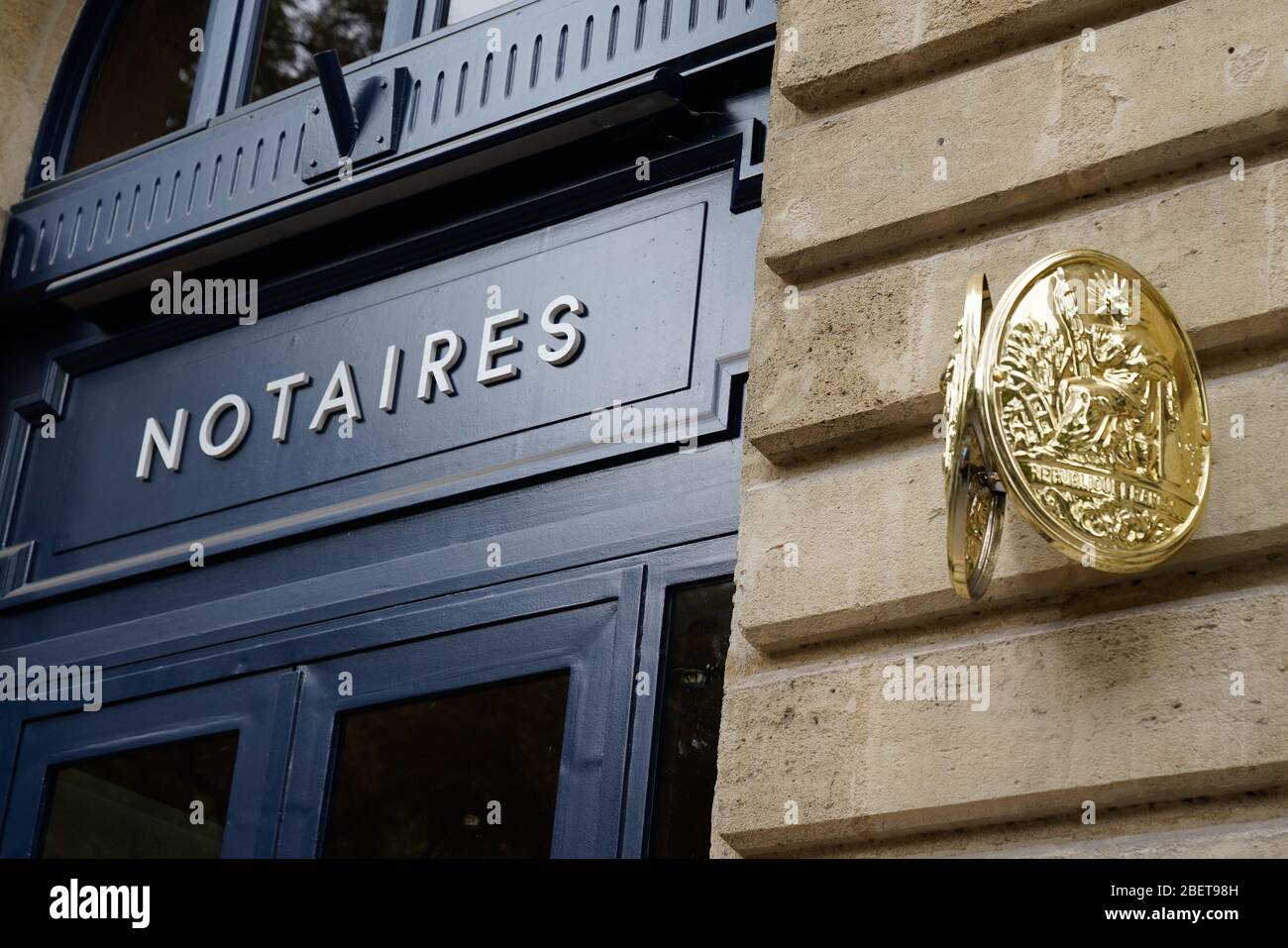 Official french notary office sign hi-res stock photography and images ...