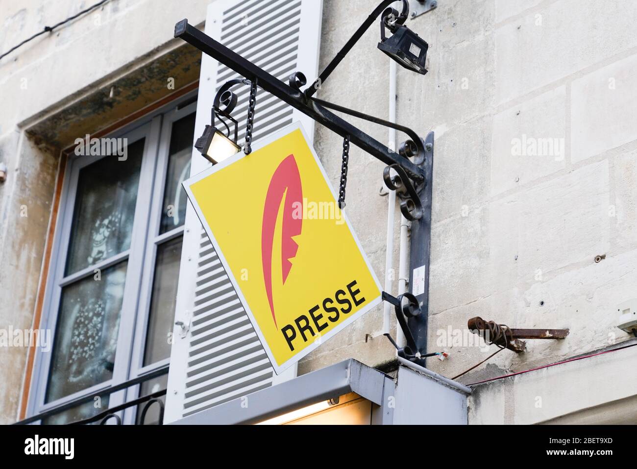 Book trade facade hi-res stock photography and images - Alamy