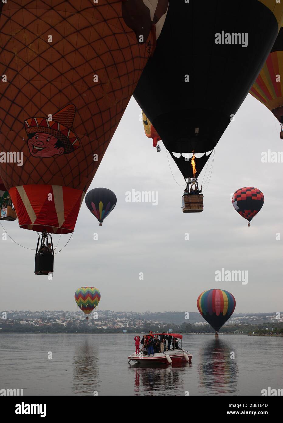 Balloon Festival in Leon Guanajuato Festivlal del globo en leon ...