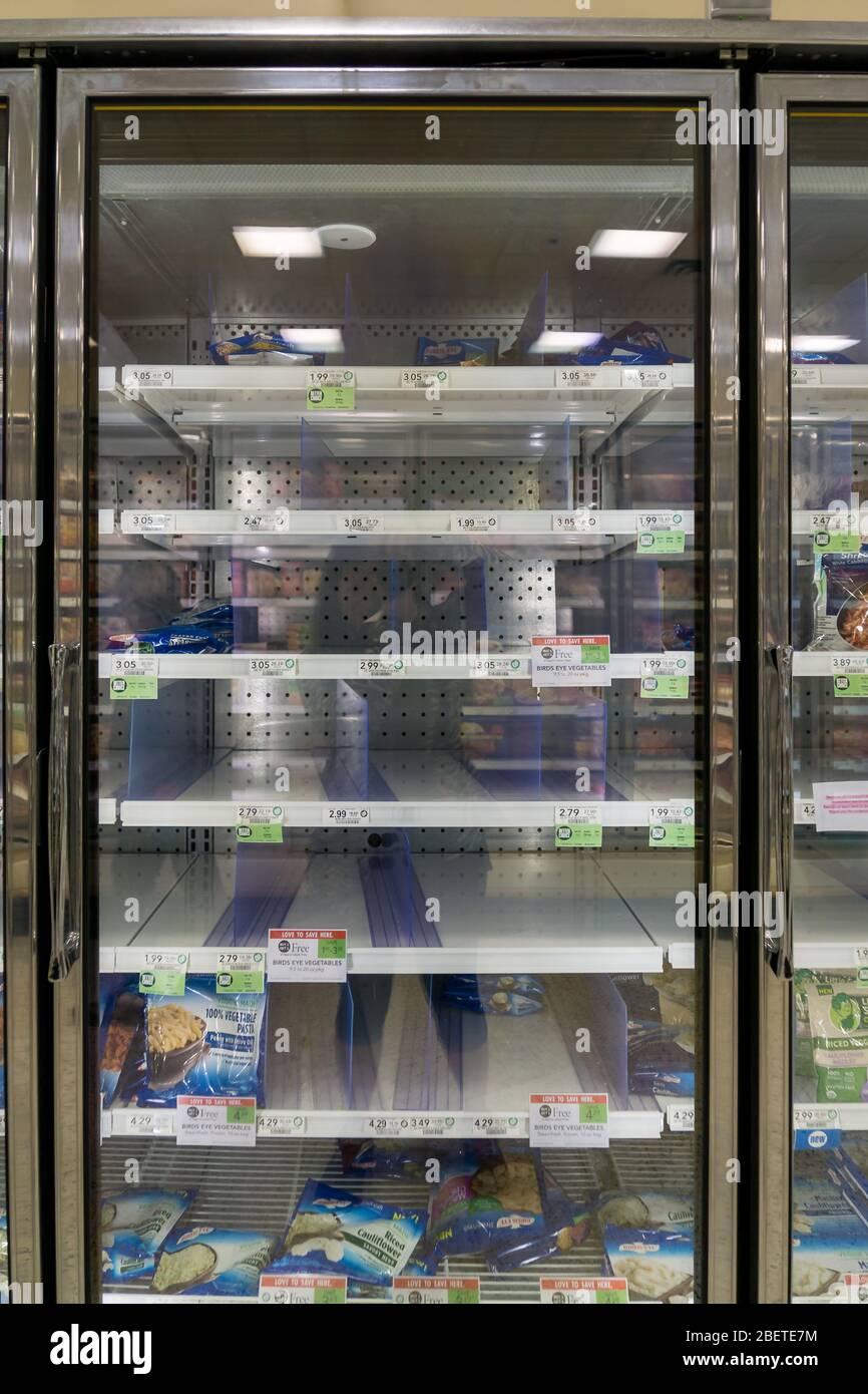 Empty freezer hi-res stock photography and images - Alamy