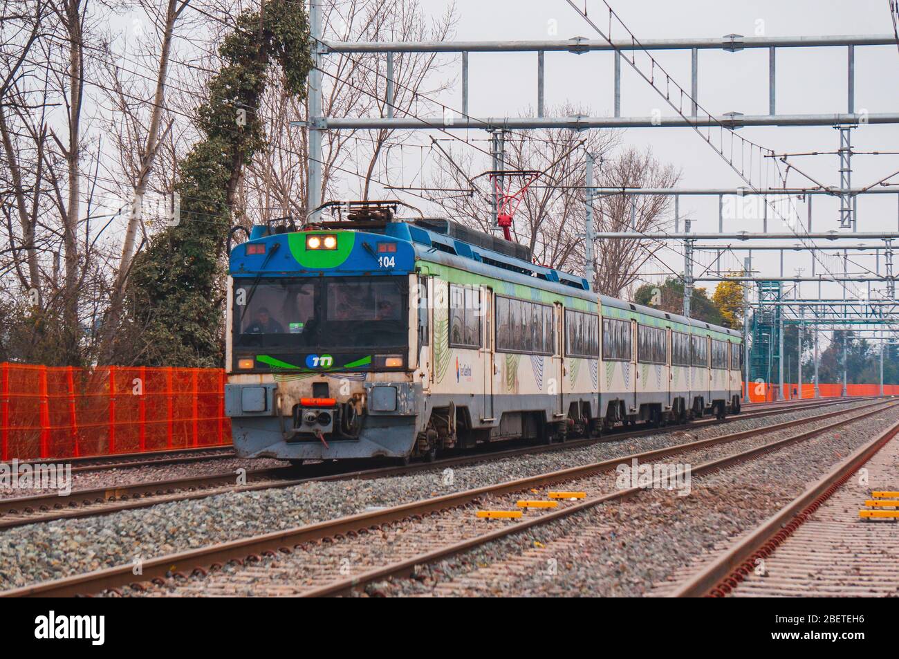 SANTIAGO, CHILE - JULY 2016: A long distance train in Santiago Stock ...