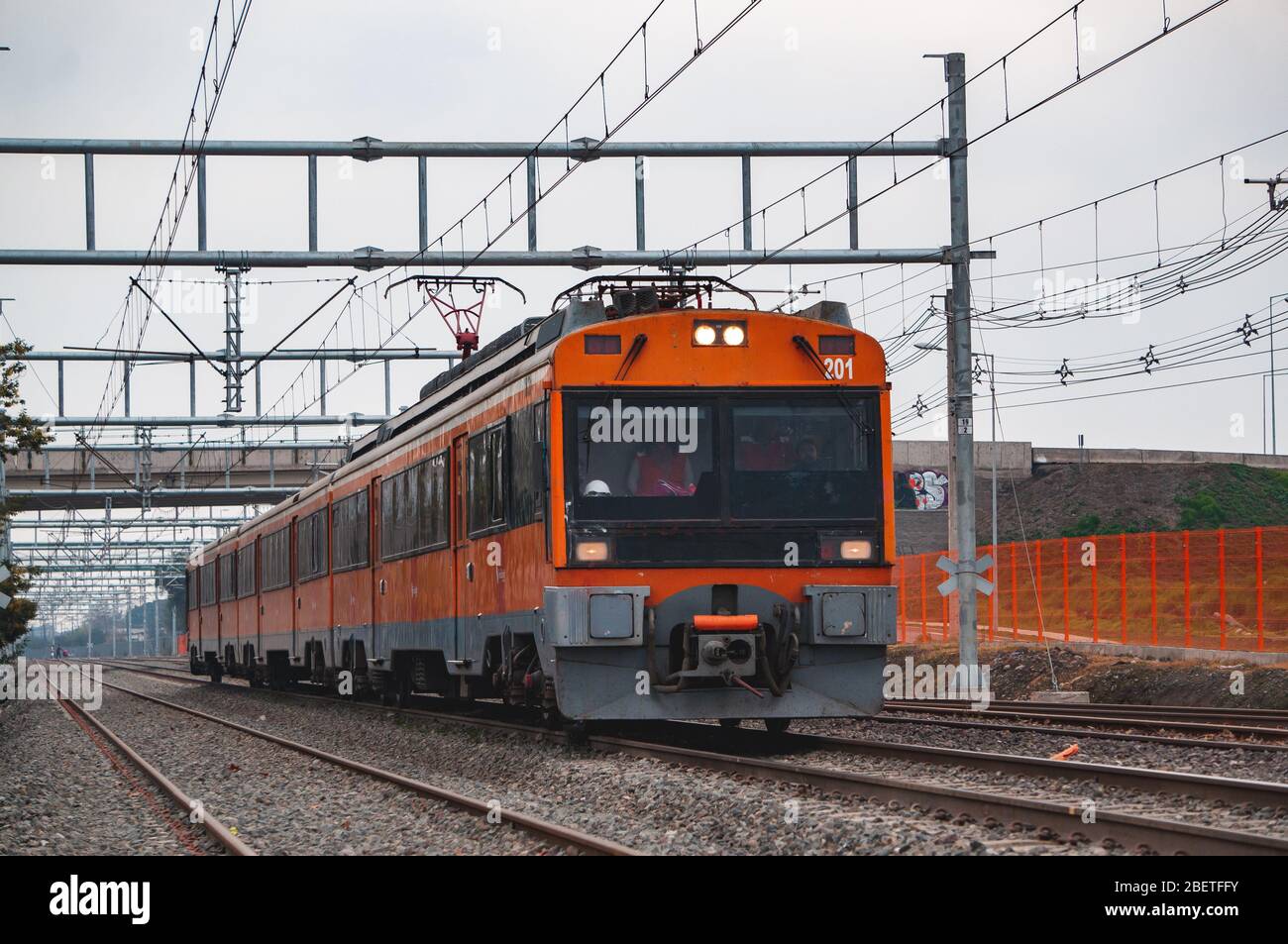 SANTIAGO, CHILE - JULY 2016: A long distance train in Santiago Stock ...