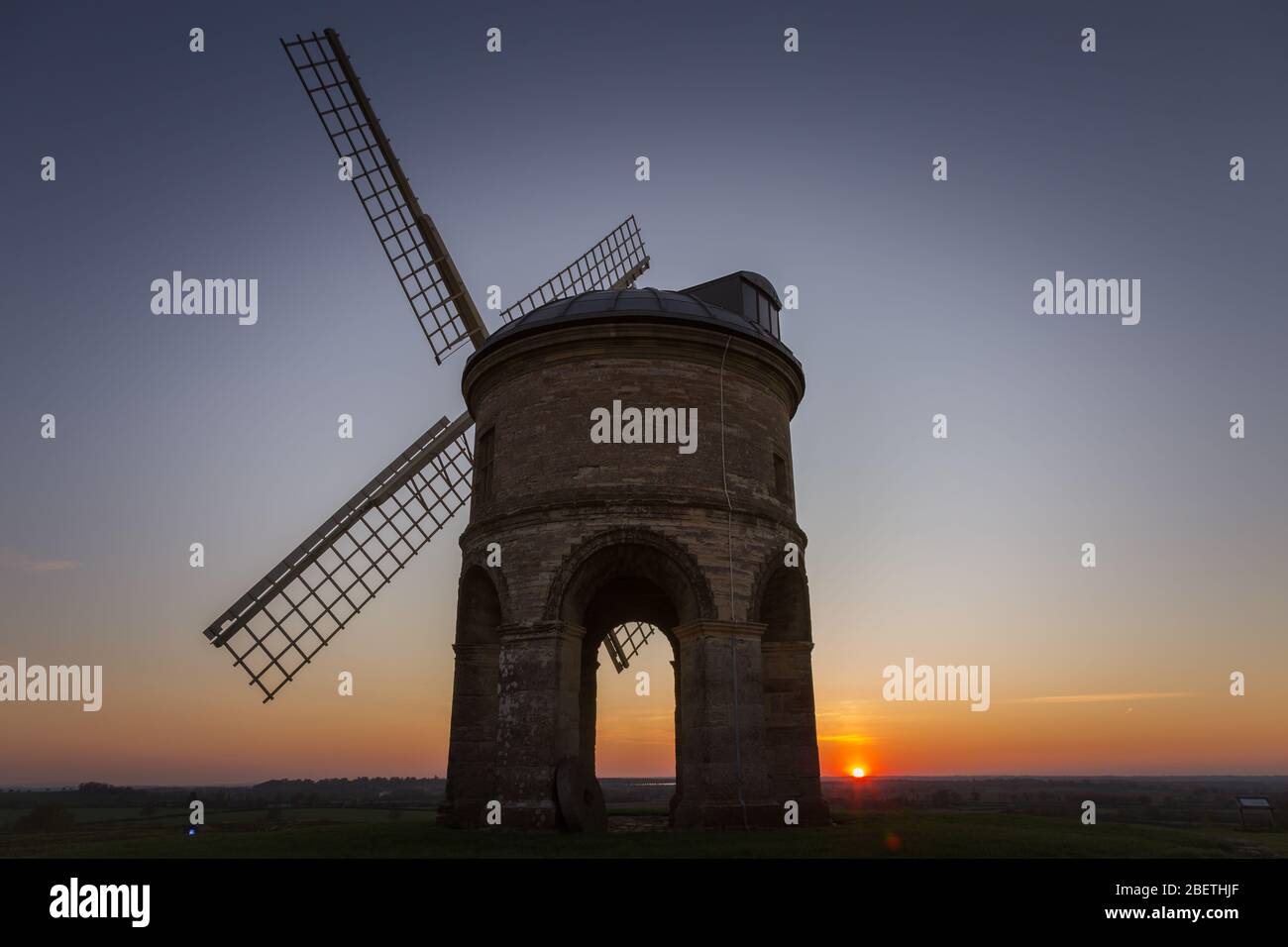 Chesterton windmill hi-res stock photography and images - Alamy