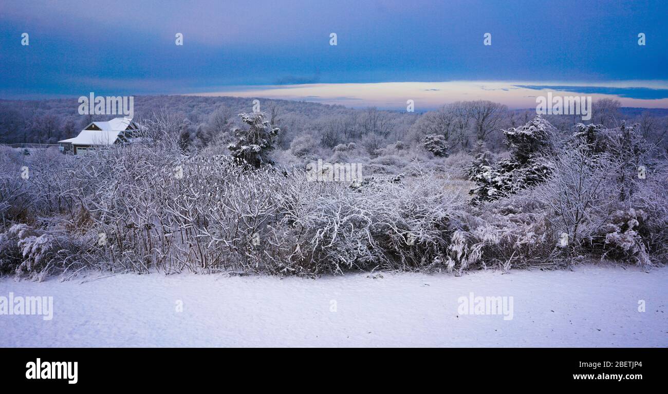 Snow falling in dark background hi-res stock photography and images - Alamy