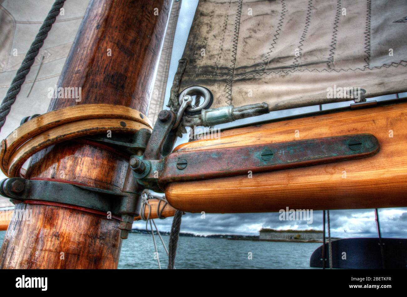 Swivel mast hi-res stock photography and images - Alamy