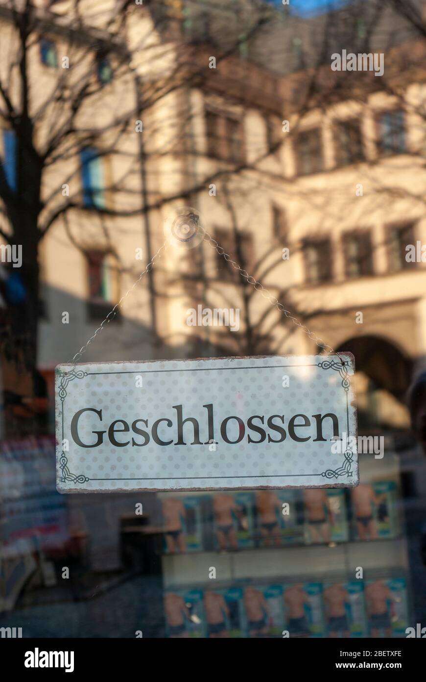 Curfew sign hi-res stock photography and images - Alamy