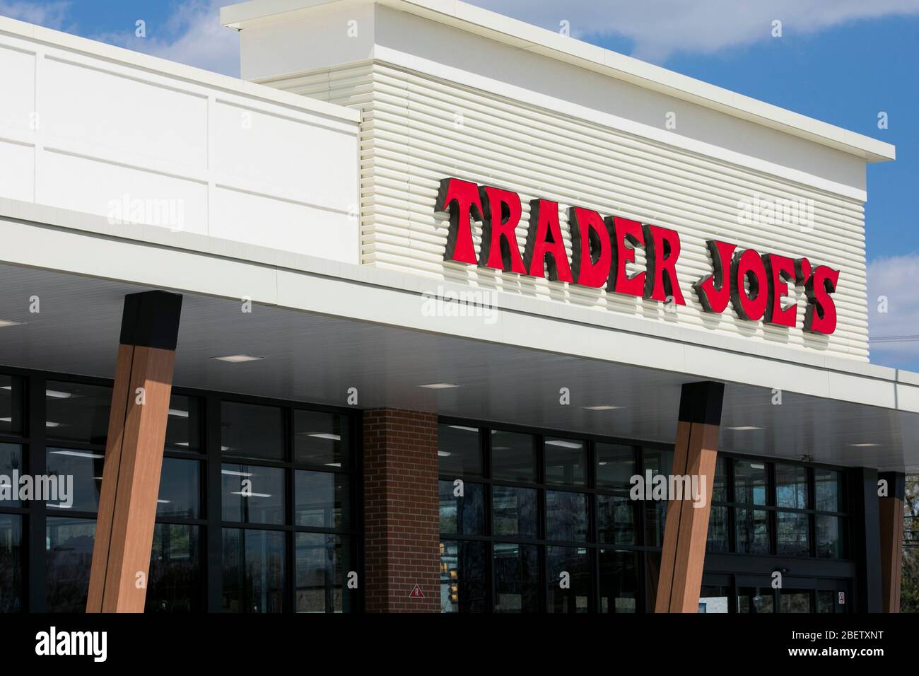 Trader Joes Store High Resolution Stock Photography and Images - Alamy