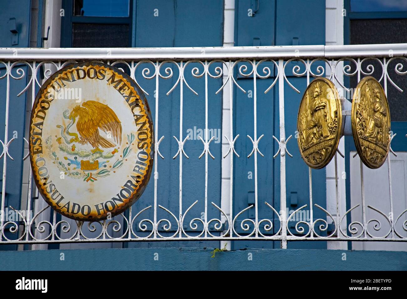 Mexican consulate hi-res stock photography and images - Alamy