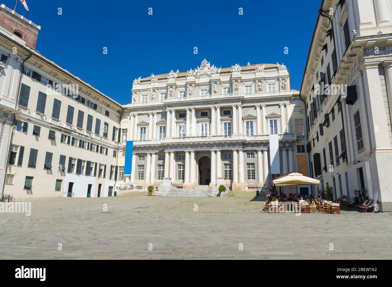 Doge's Palace Palazzo Ducale classic style building on Piazza Giacomo ...